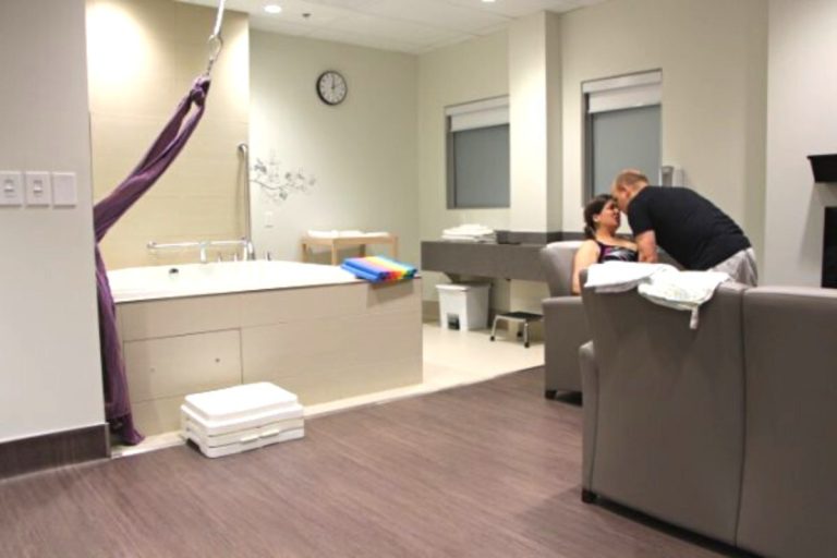 What are Birthing Centers? And What Care Do they Provide ...